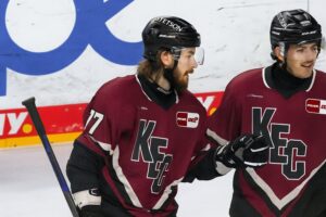 Sleutelassist Van Calster, Köln wint topduel Mannheim - Face-Off